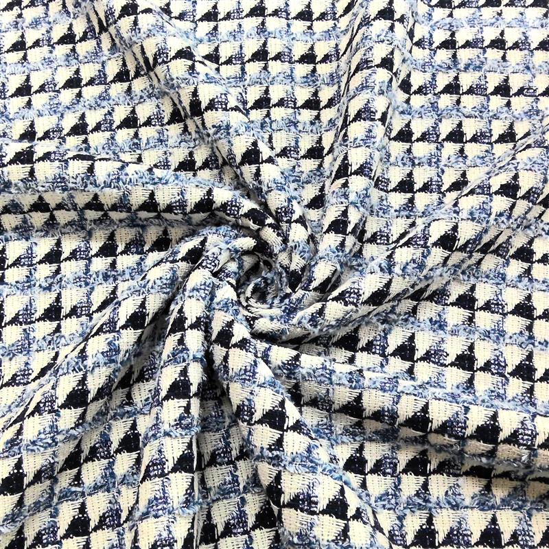 Jacquard Triangle | Stoffladen | Weisbrod Stoffe